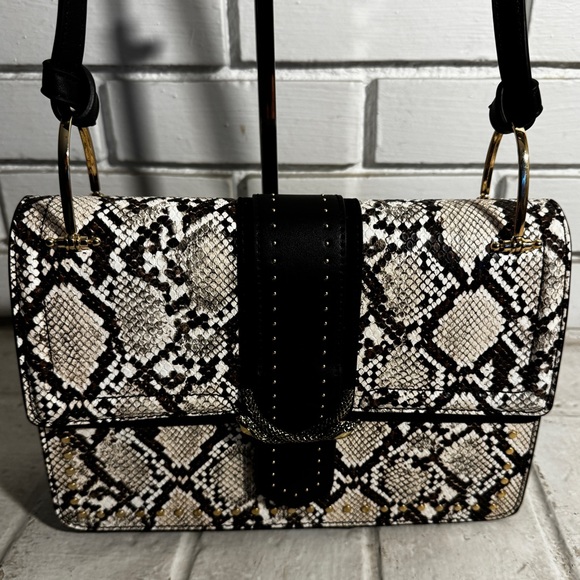 Topshop | Bags | Nwot Faux Leather Purse By Topshop Snap Closure With ...